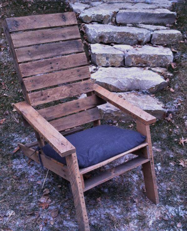 Upcycled DIY Pallet Adirondack Chair