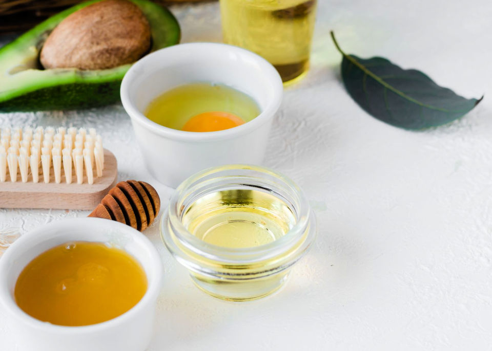 16 Homemade DIY Hair Mask Recipes That are Natural