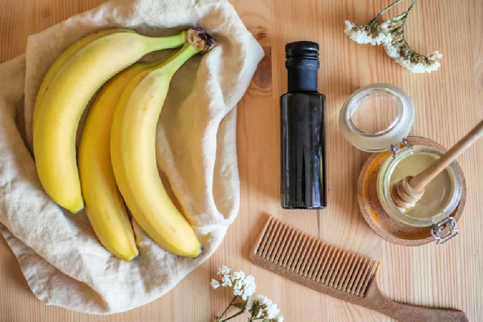 16 Homemade DIY Hair Mask Recipes That are Natural