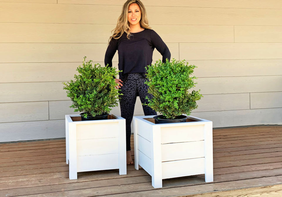 25 Free DIY Planter Box Plans To Build Your Own