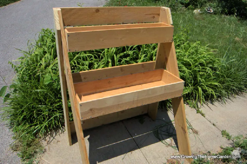 29 Free DIY Raised Garden Bed Plans and Ideas