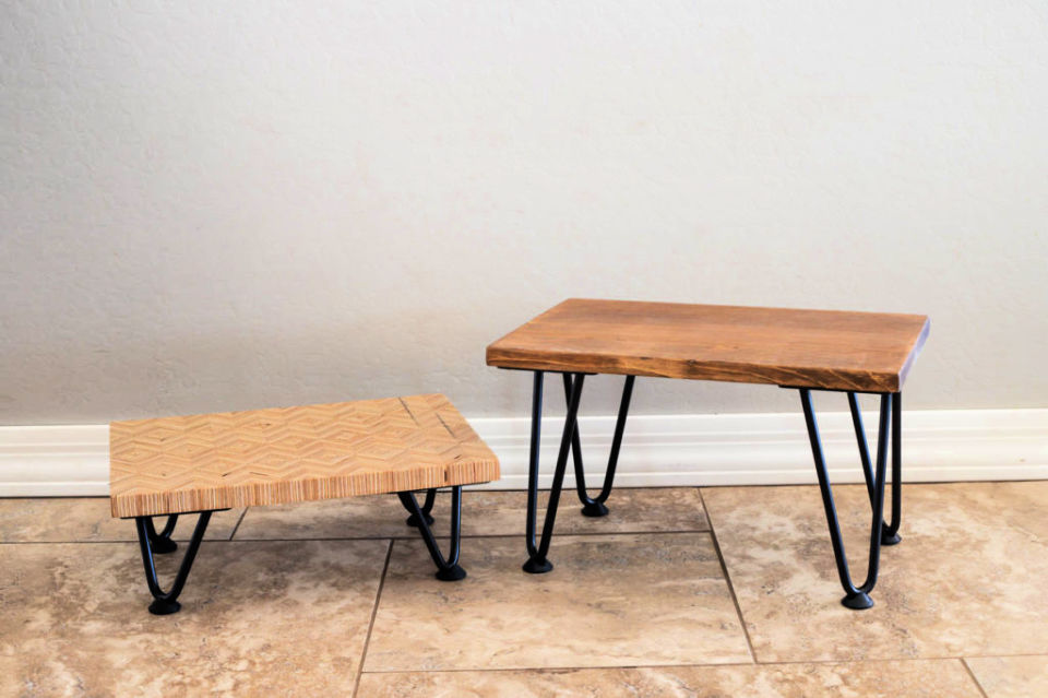 25 DIY Footrest Ideas - Free DIY Footstool Plans - Pallet Ideas