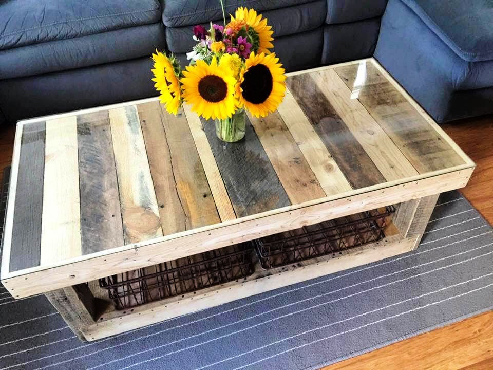 30 Free DIY Pallet Coffee Table Plans + PDF Instructions